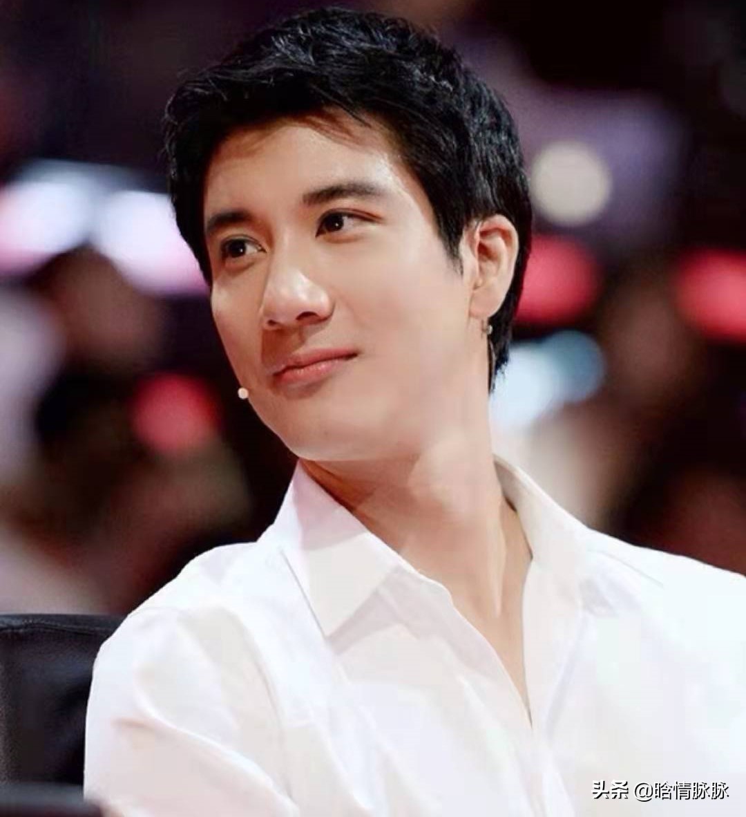 Lee Jinglei posted a long post late at night to alert contemporary ...