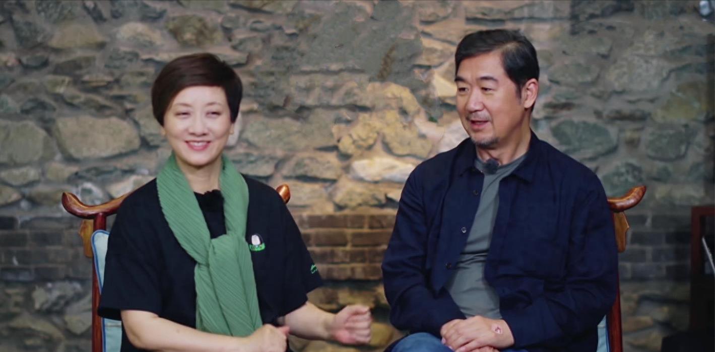 Zhang Guoli: Listening to Deng Jie's words, I bought 1,000 square ...