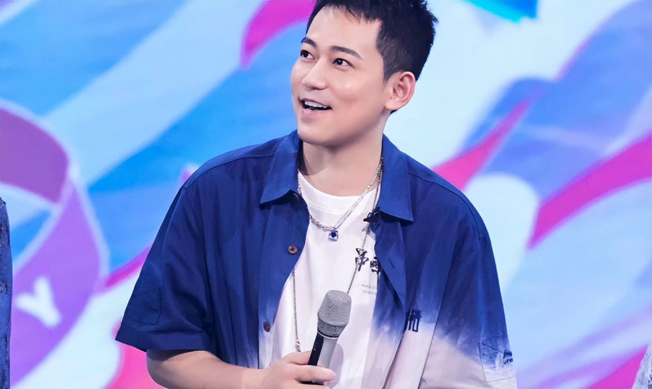 Su Xing is a philanthropic person, a person who likes to control the ...
