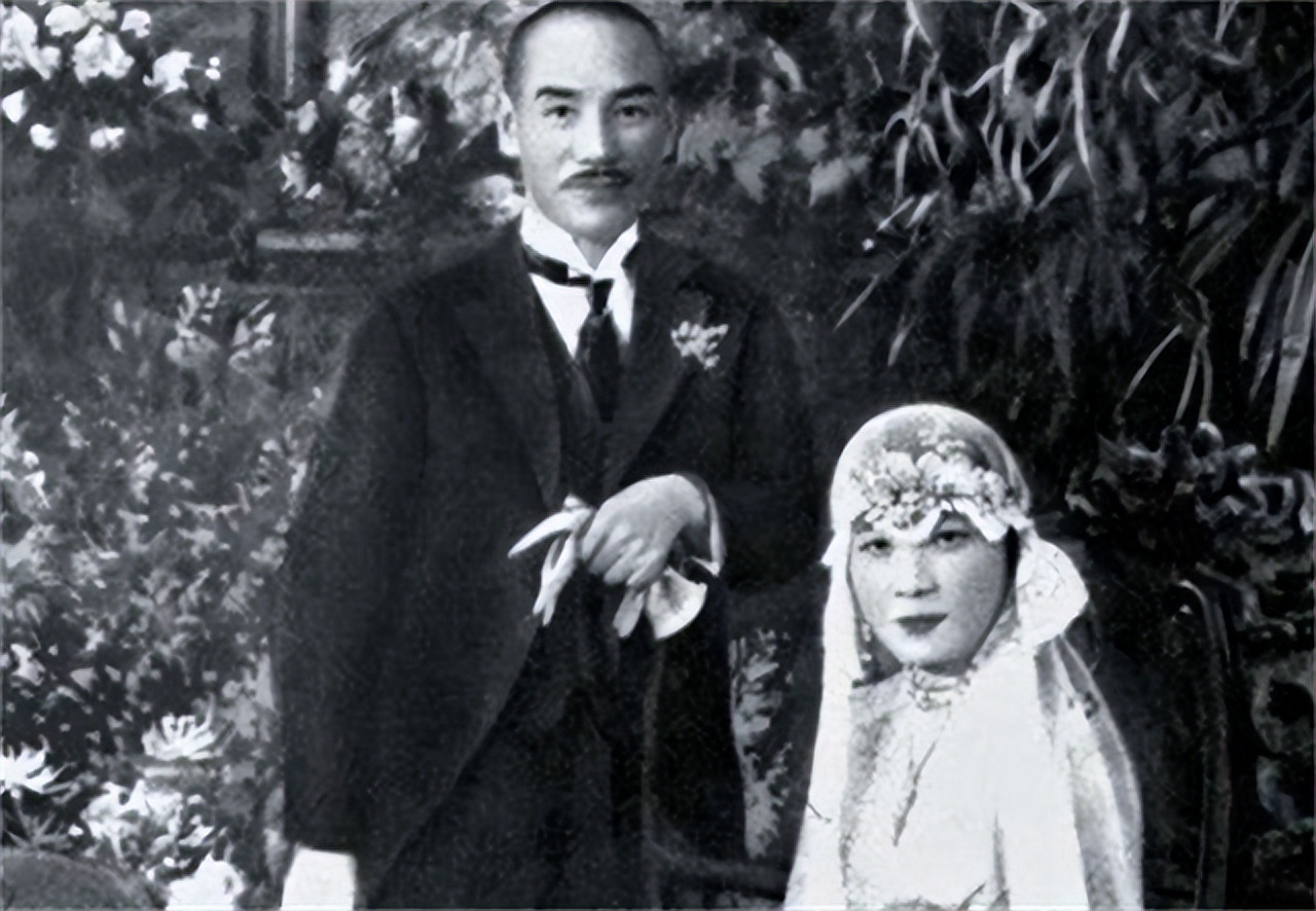 Revealing the secret: Zhang Xueliang kept a lifetime secret for Soong Meiling - iNEWS