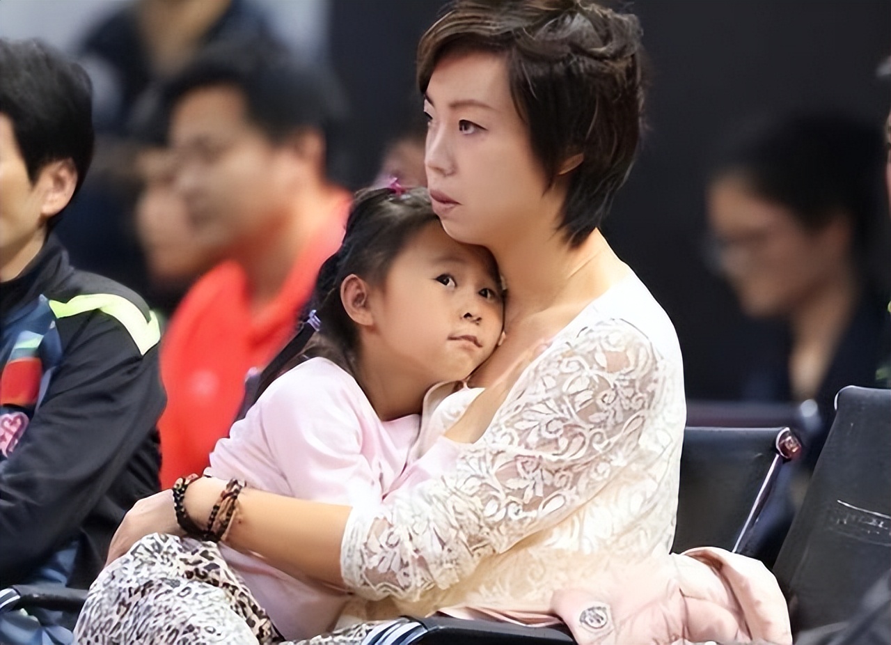 Zhang Yining shows off his skills in Hong Kong mansion!Marry a 20-year ...