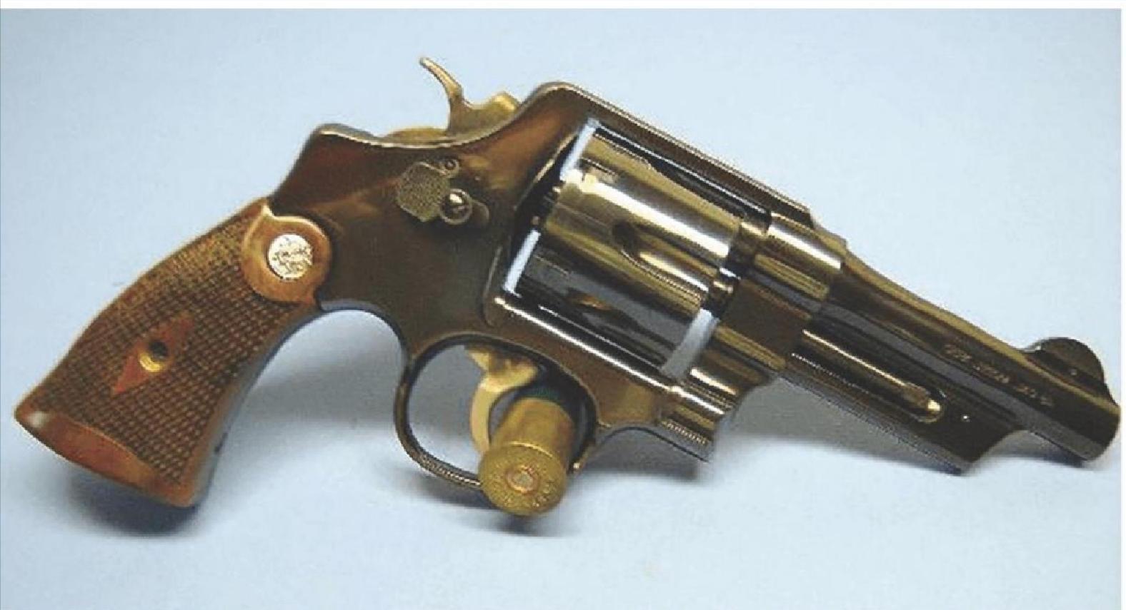 Military Equipment Pistol - American Smith-Wesson M22 (6) - iNEWS