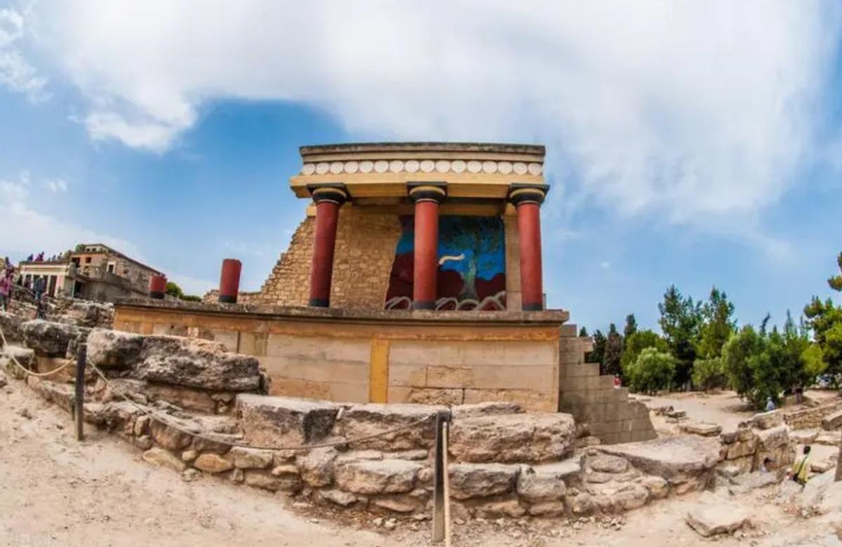 What impact did the Cretan civilization in Greek history have on the ...