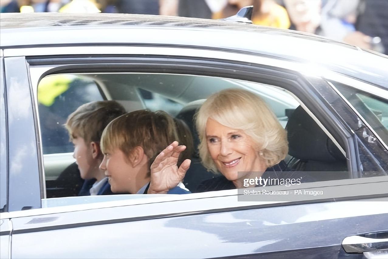 Abandon the "Three Treasures of Wales"! Camilla brings grandson to ...
