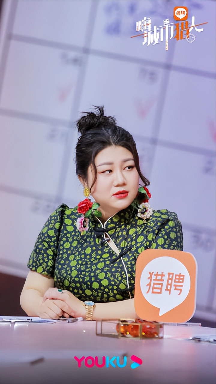 Du Hua, who owns Han Geng and Wang Yibo, is "silly, white and sweet ...