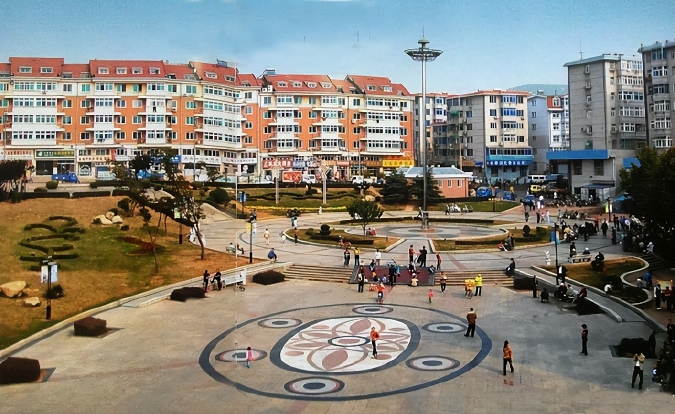 The past and present of Lushun Xinkai Plaza - iNEWS