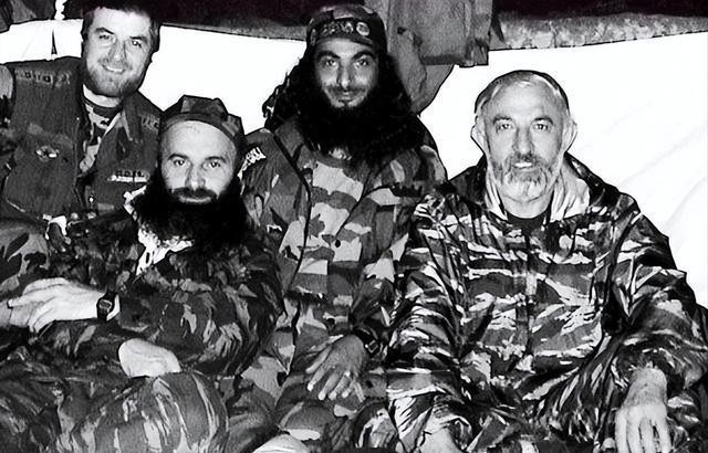 Maskhadov, the former Chechen President who was a Soviet colonel and ...