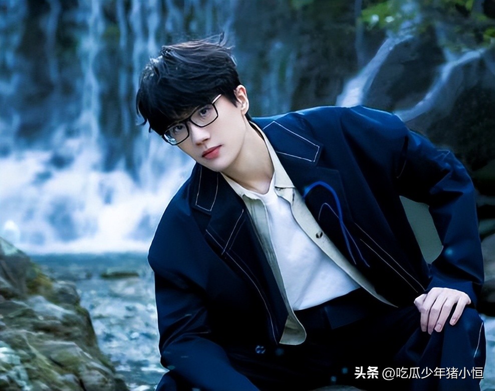 Xu Song's love details were picked up: accompany her to participate in ...