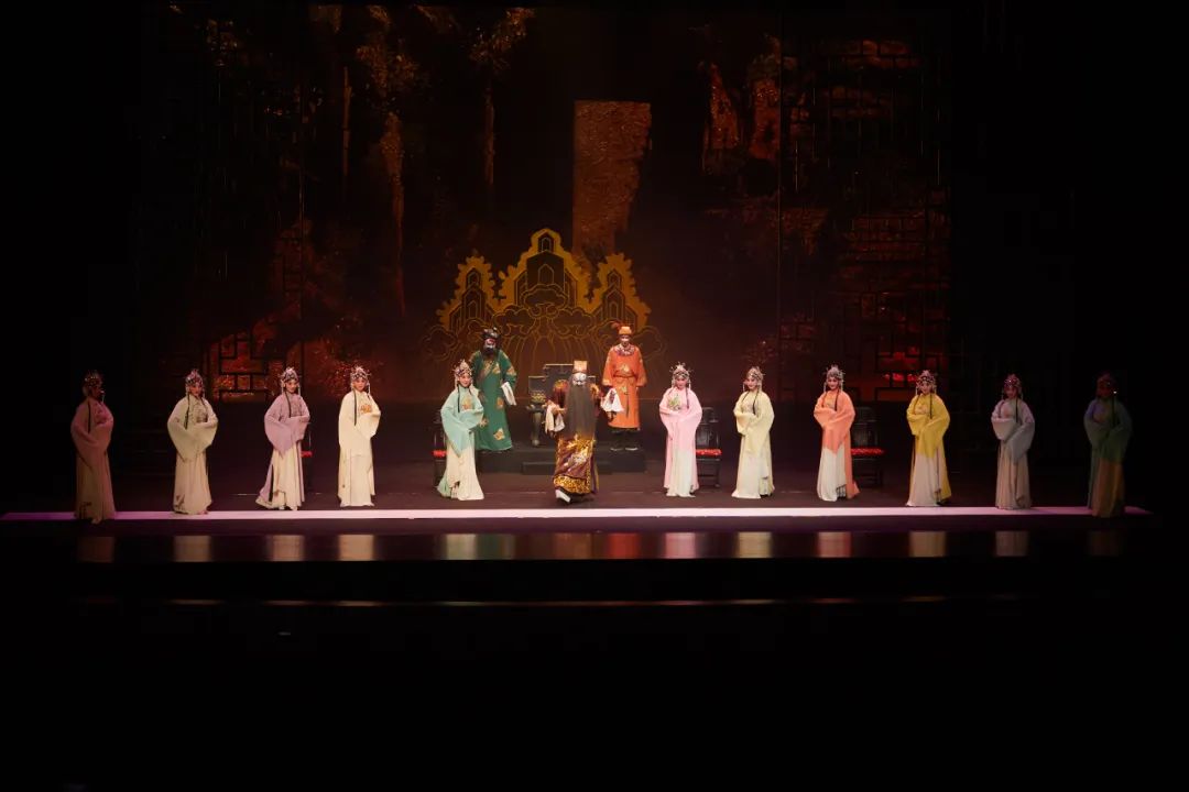 From the D corner to the head of the "Four Famous Dans" in Qin Opera ...