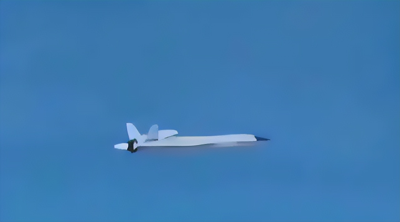 H-6K bomber: able to launch the "Sharp Sword"-1 UAV to strike ground ...