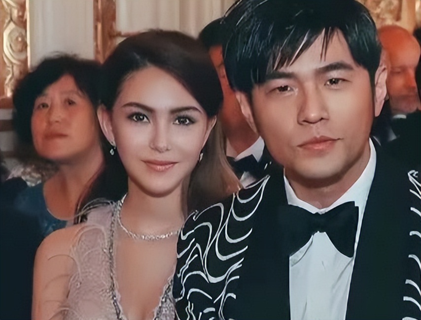 Lang Lang as a personal trainer for Jay Chou's children?The two stood ...