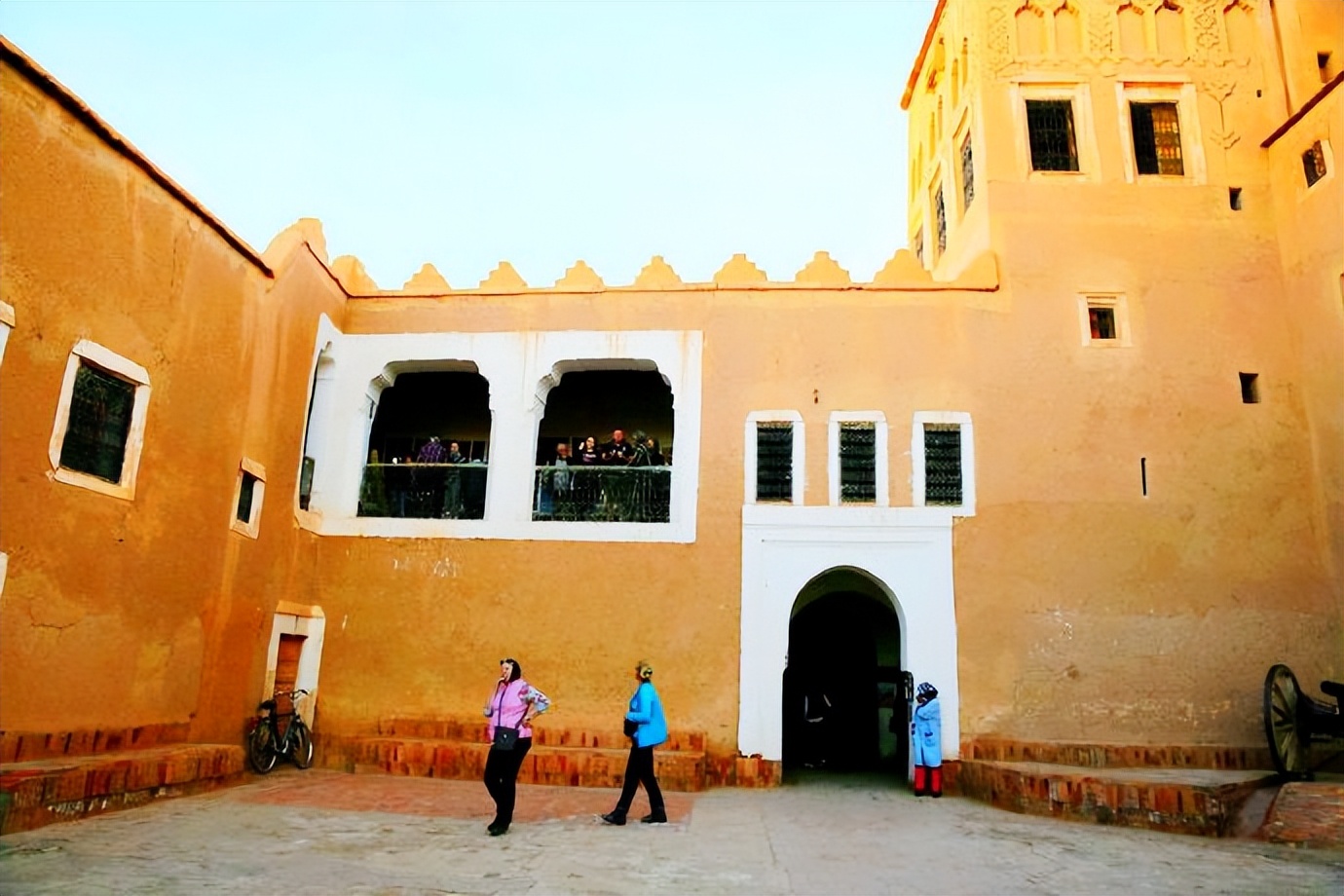 The painting art "Morocco" displayed in the castle - iMedia