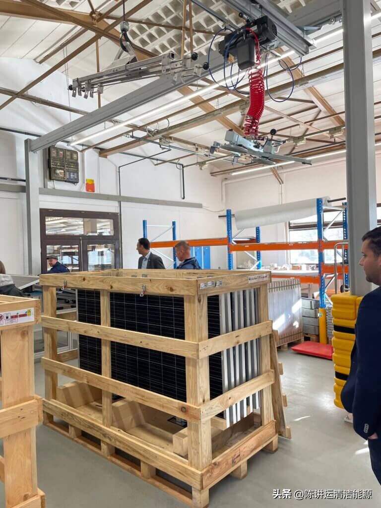 Simplify installation: Koop's foldable solar system - iMedia