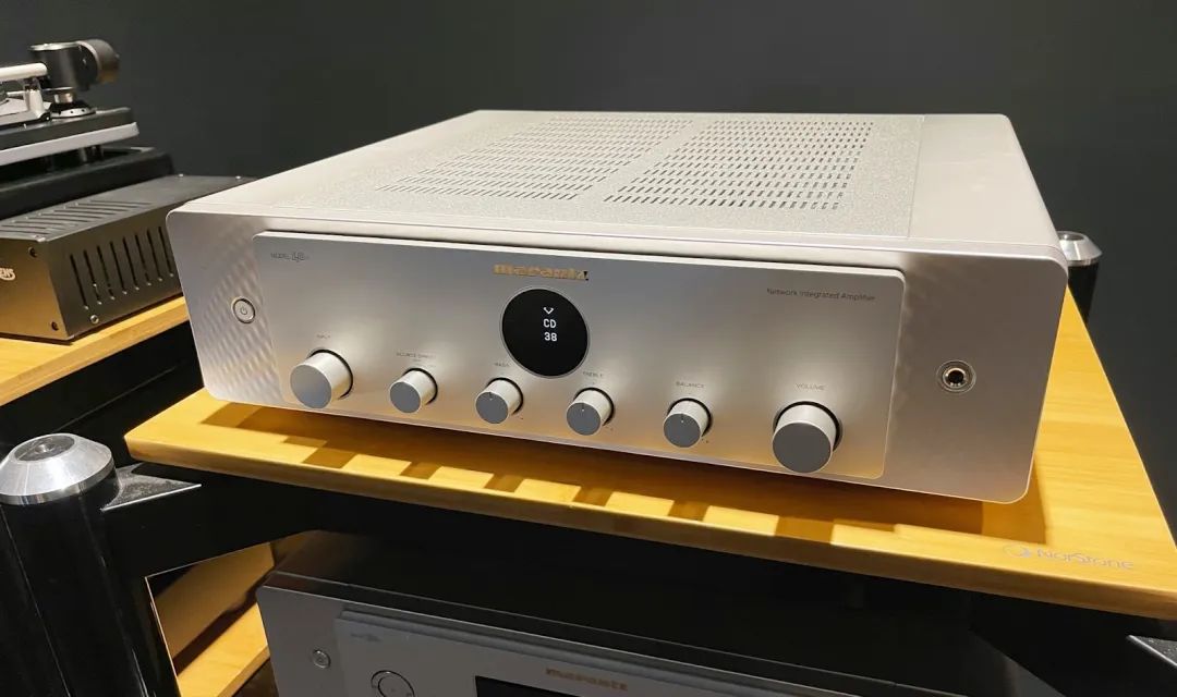Marantz Model 40n: The best amp in Marantz? - iNEWS