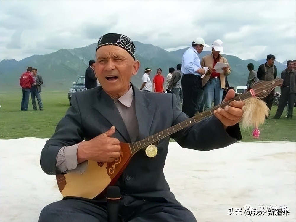 Kazakh traditional musical instruments, not only Dongbra - iMedia