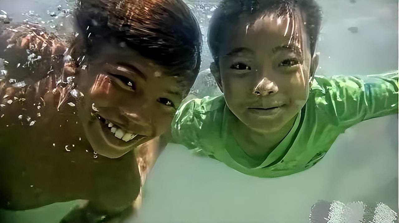 Moken people who have lived in the water all their lives and never ...