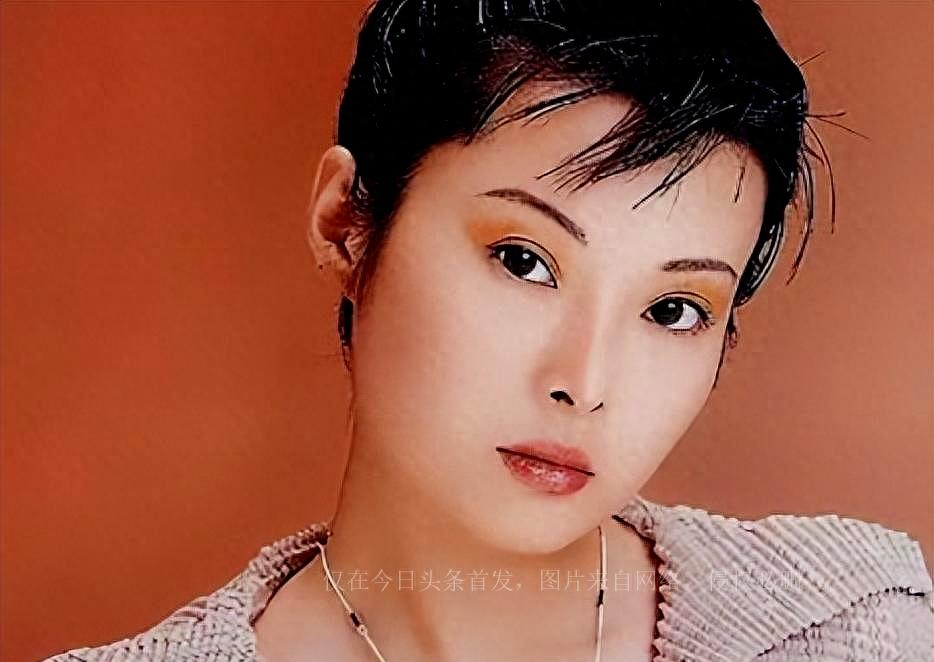 At that time, the rich man Xu Wei fell in love with Yuan Li, who was 12 ...
