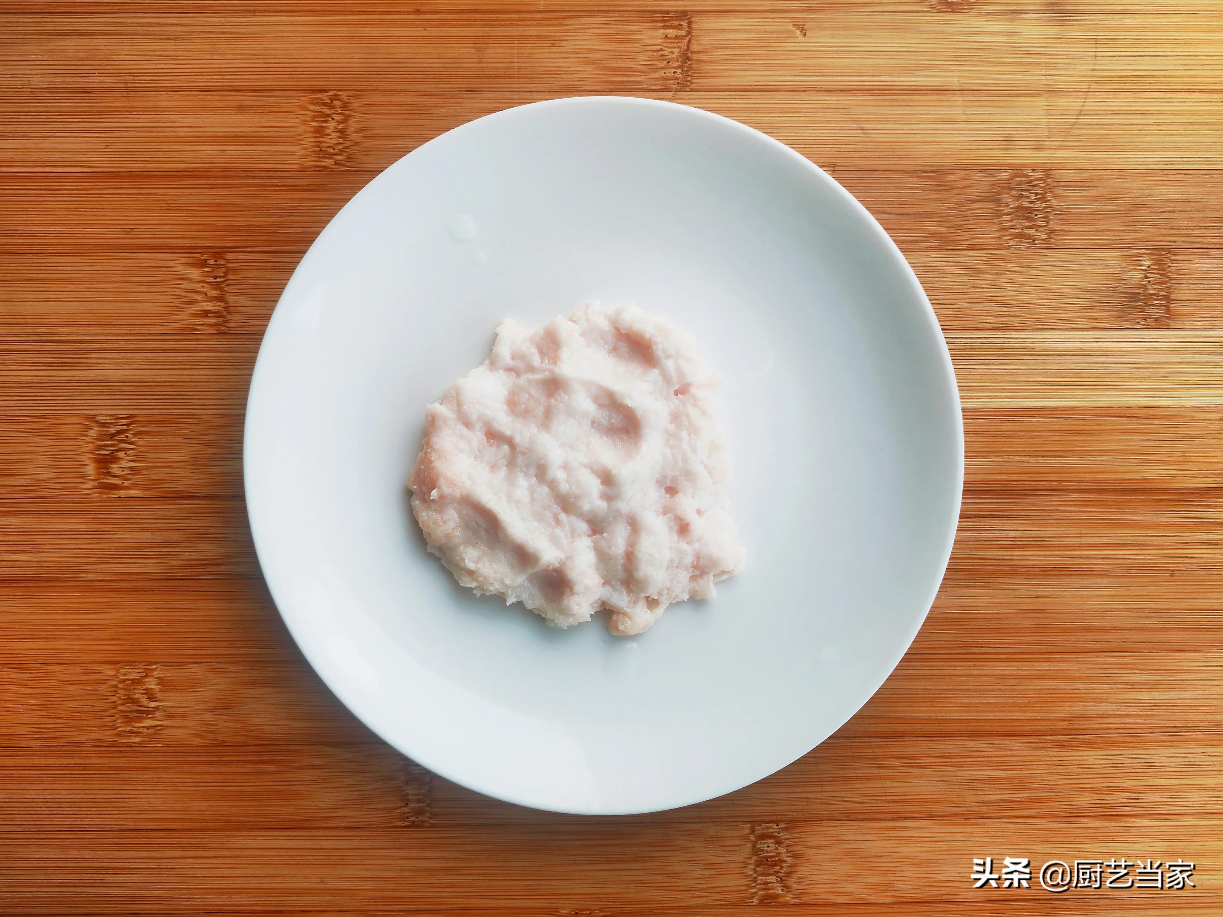 The mackerel balls boiled in this way are tender and delicious-from a ...