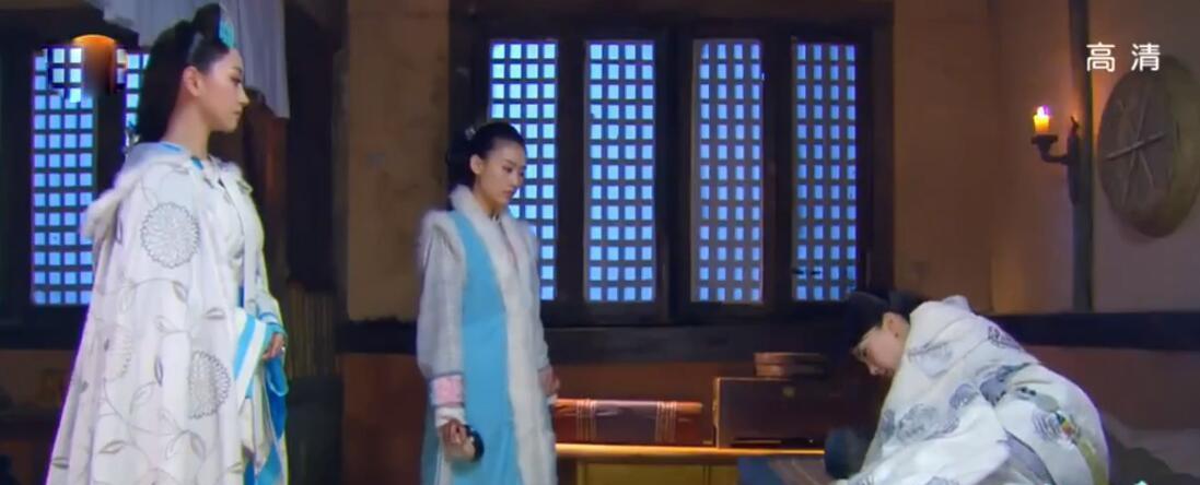 It is also playing "Being Whip", if you watch Yang Zi, Yang Ying and ...