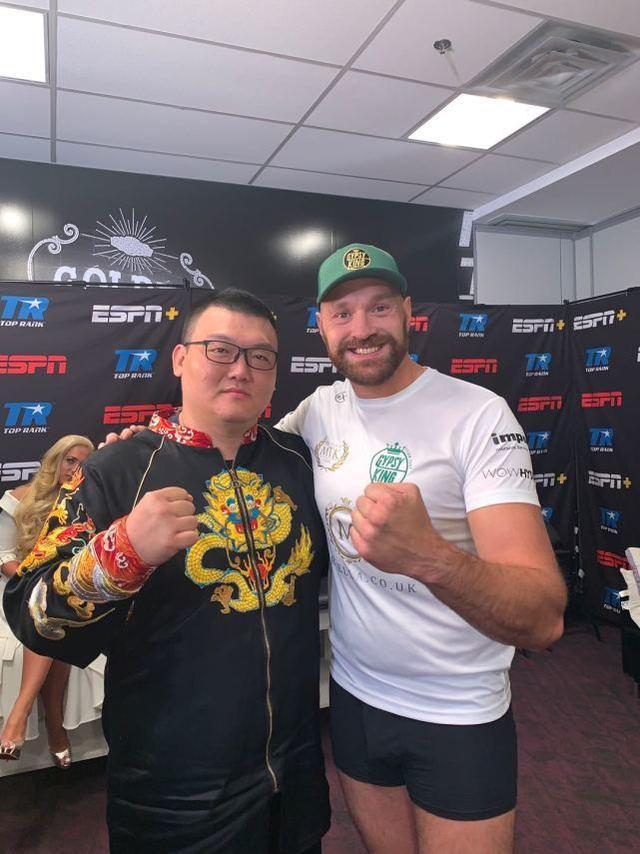 admire!Zhang Junlong's first comeback has attracted the attention of ...