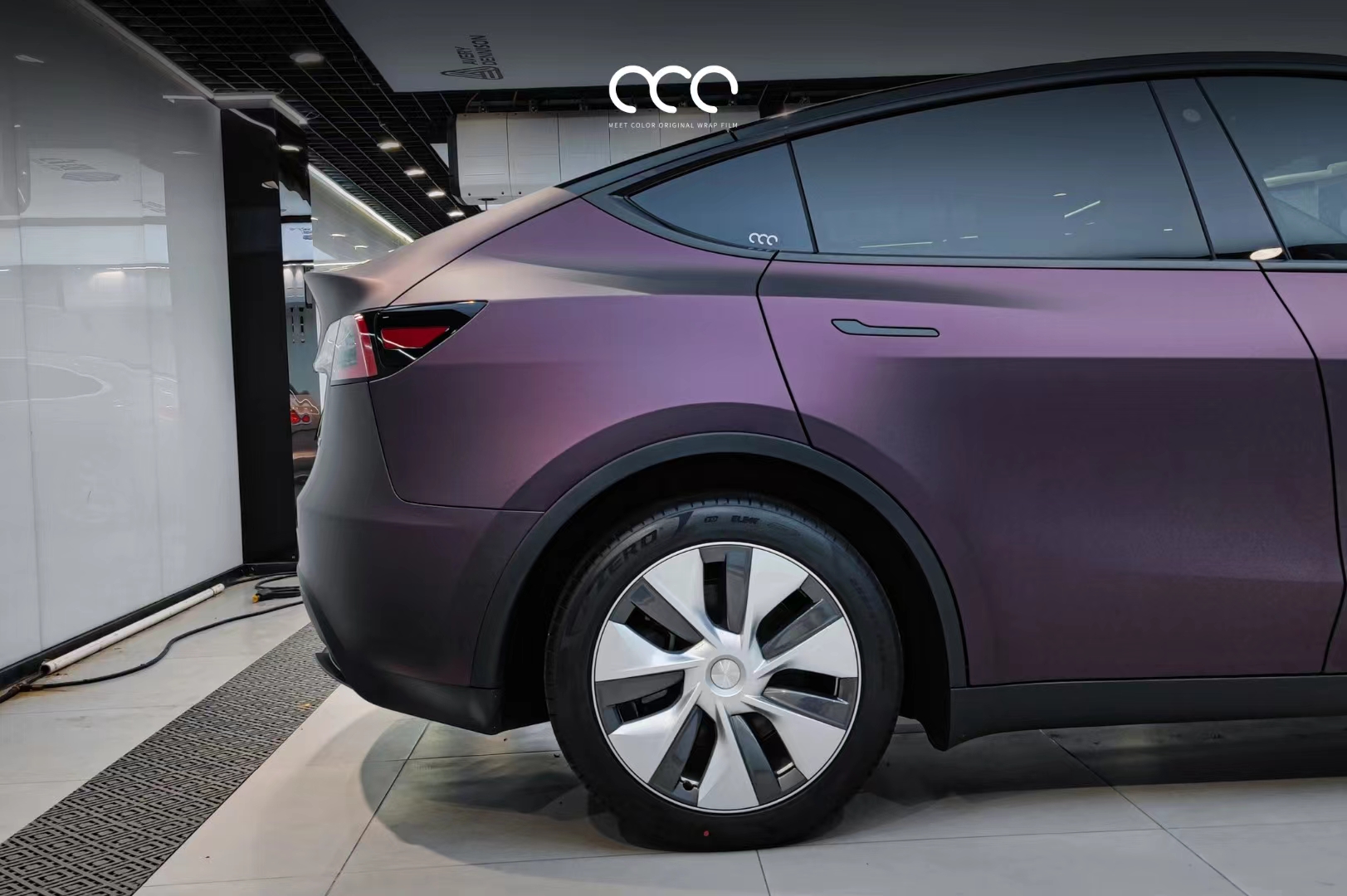 Tesla MODEL Y Diffuse color change film super sub-metallic black and ...