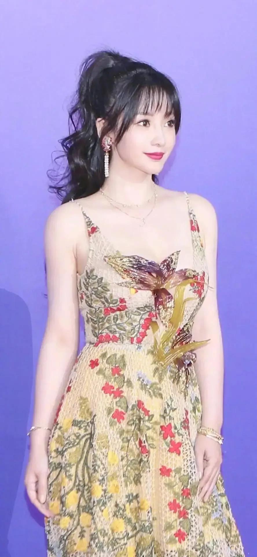 Charming Liu Yan and Zhang Jiani - iMedia