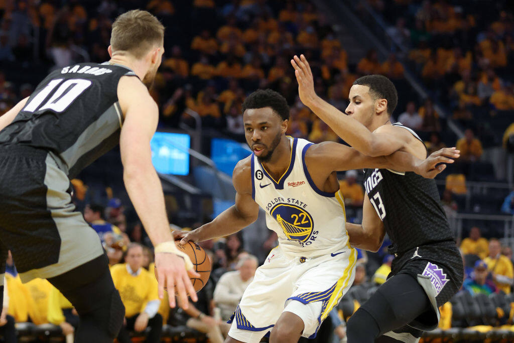 12+10+7, the first player in team history in 1974! 25.81 million annual ...