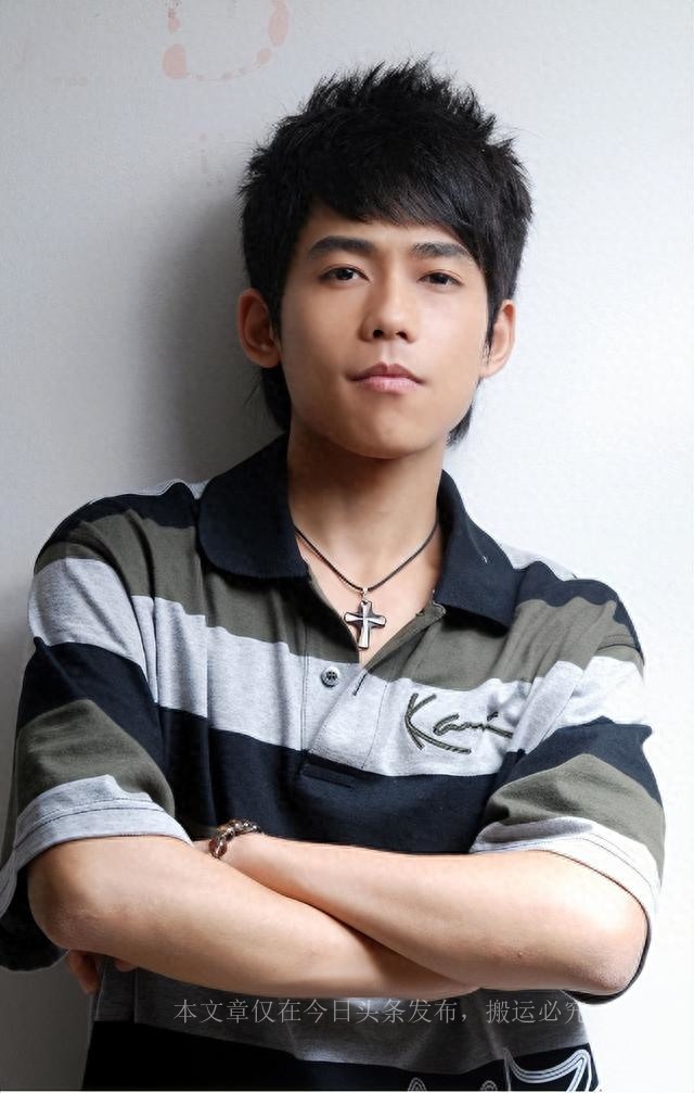 Su Xing considers him a brother, how is he doing now that it's been 11 years? - iMedia