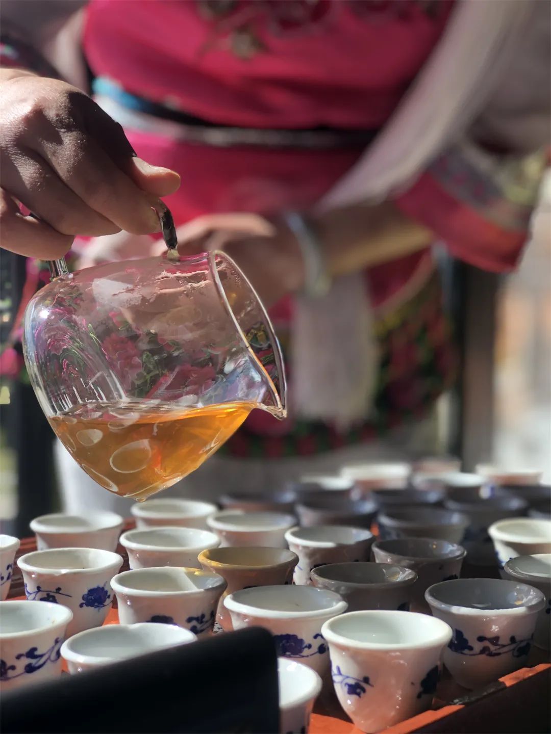 Dali Bai people's three-course tea: drink the taste of life with one ...