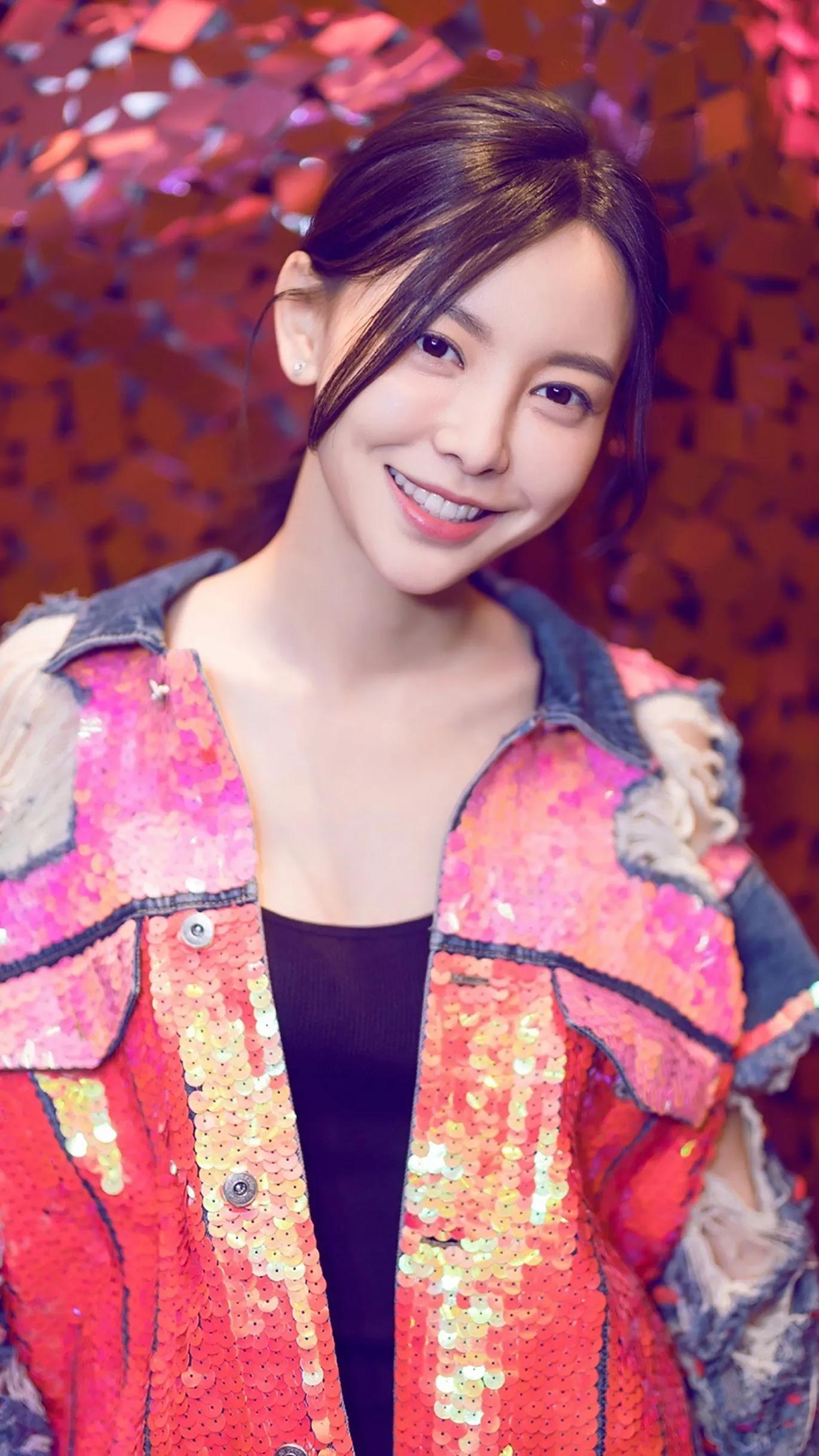 Yu Wenwen is so beautiful - iNEWS