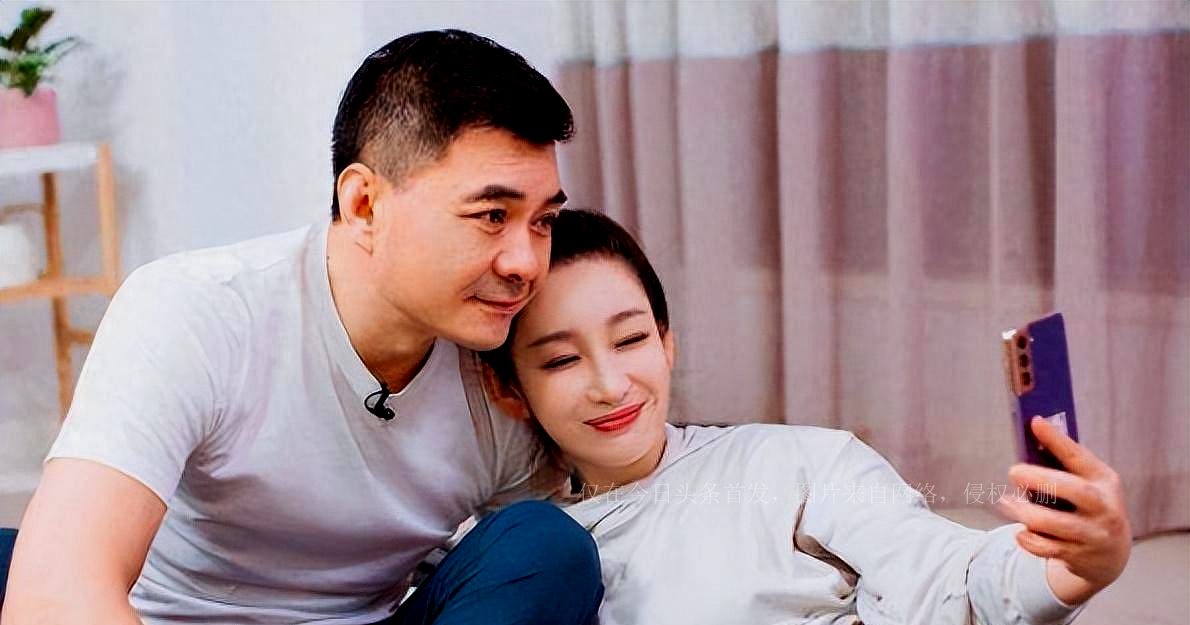 Wang Xinjun: After divorcing his first wife of 10 years, he turned ...