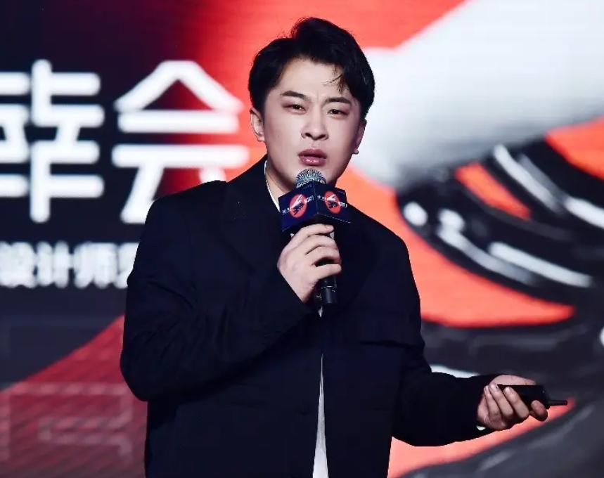 Sichuan Coke, Taiyuan Lao Ge, and Qinghe Li Ge held a group and ...