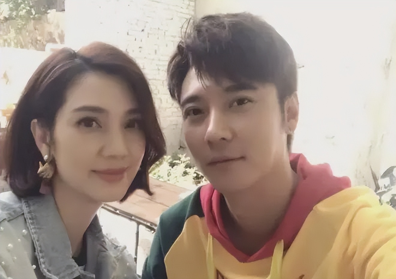 Hong Xin and Zhang Danfeng's "divorce" farce were exposed, and Yang Ying deserved to be ignored ...