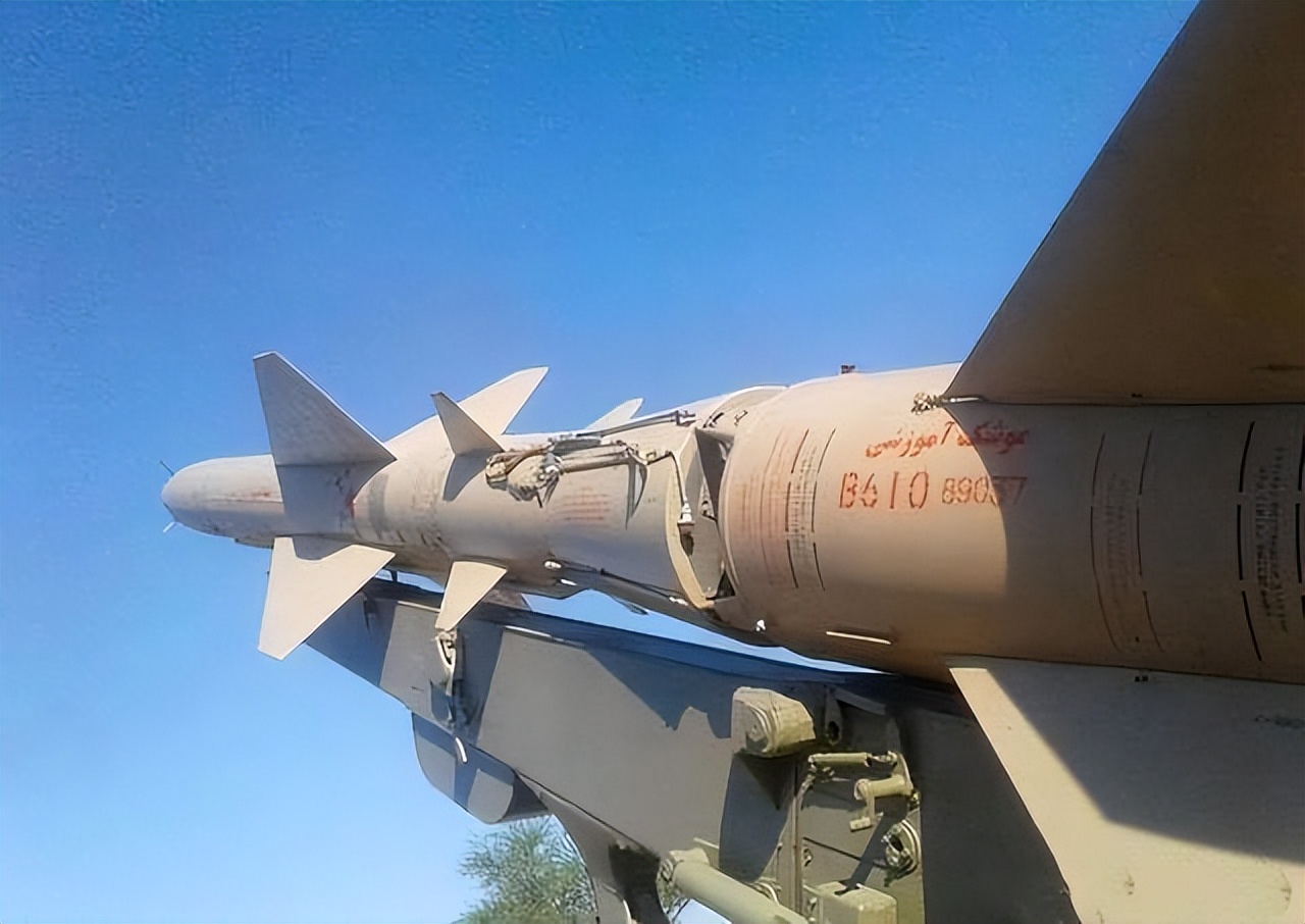 The S-200 anti-aircraft missile hits ground targets. Similar operations ...