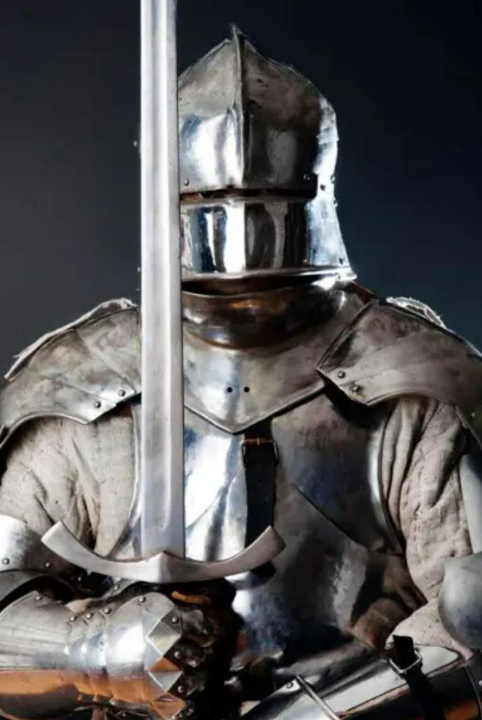 What are some typical examples of castle siege and defensive tactics ...