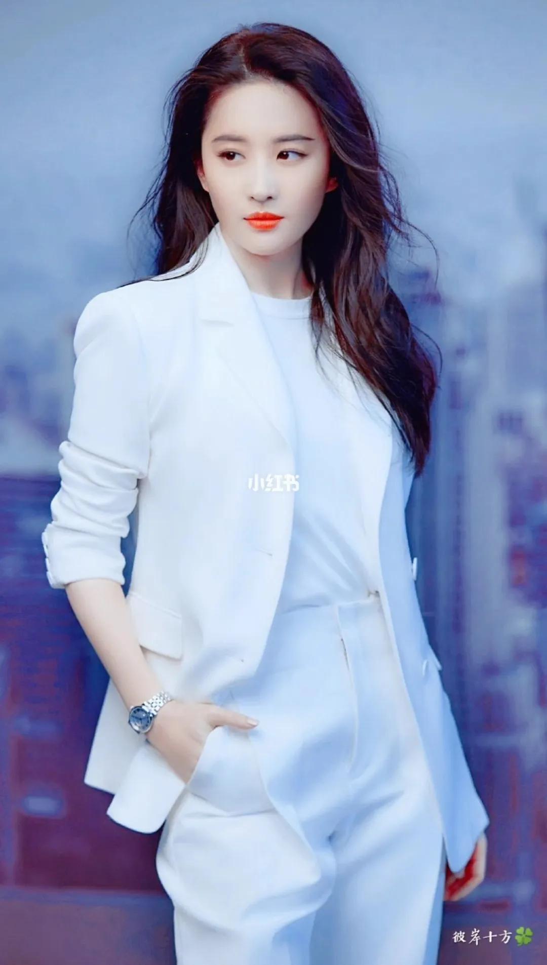 Actor - Liu Yifei - iNEWS