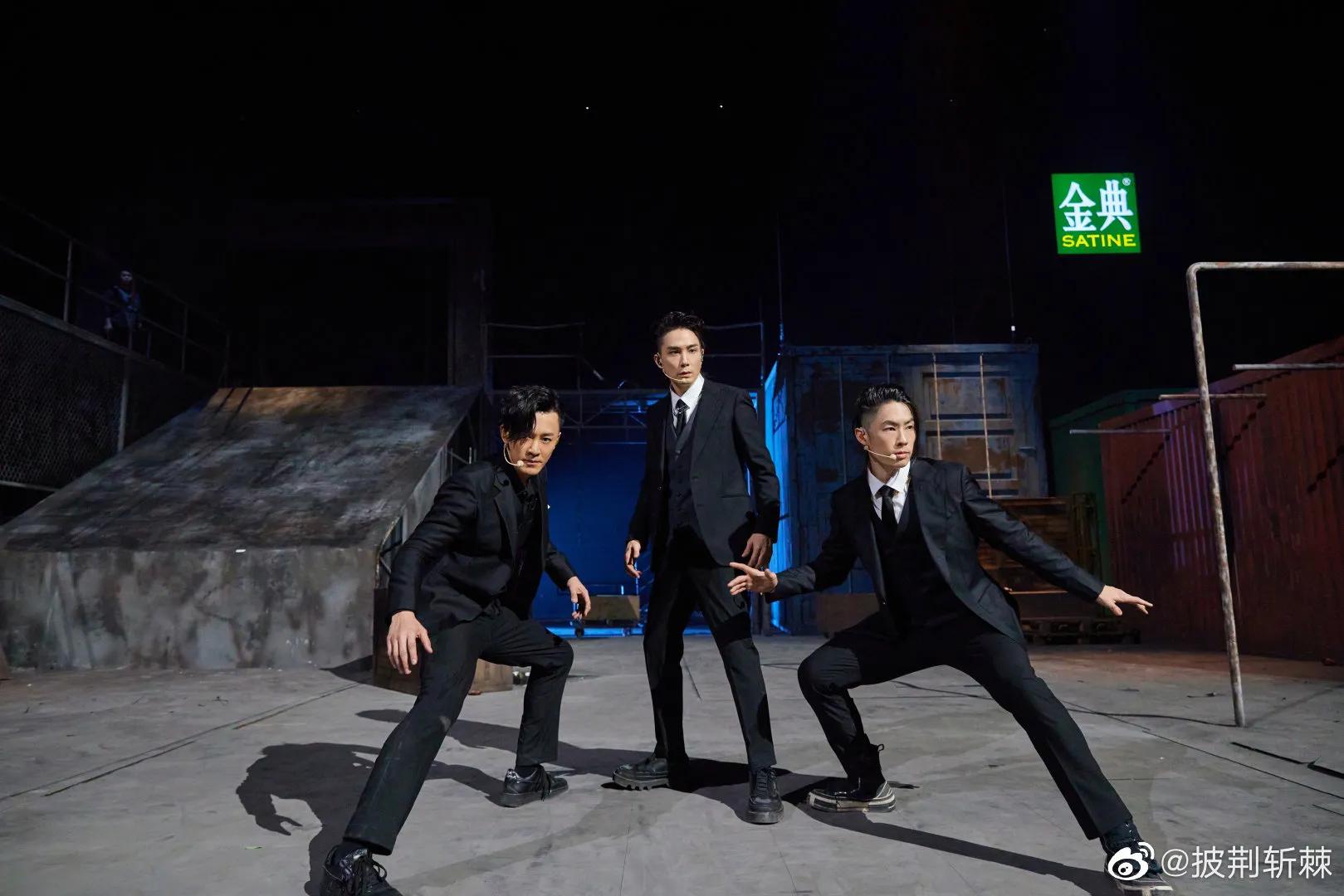 Overcoming thorns and delaying the pursuit of dramas: Five public ...