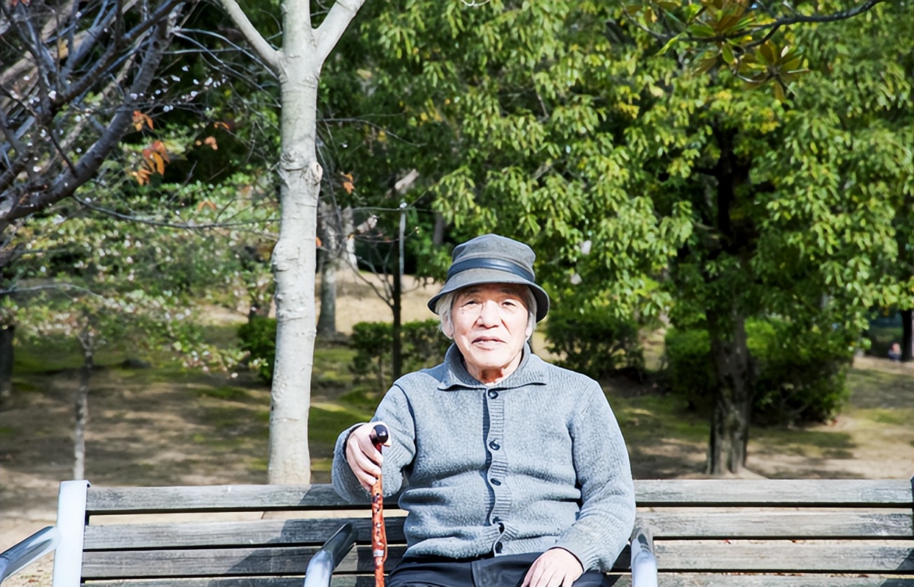 The 95-year-old longevity man loves "4 kinds" of food, which is in line ...
