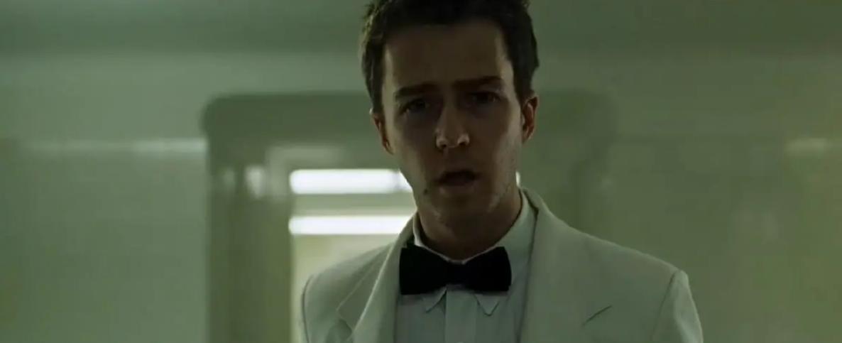 What does David Fincher's consumerism look like in Fight Club? - iNEWS