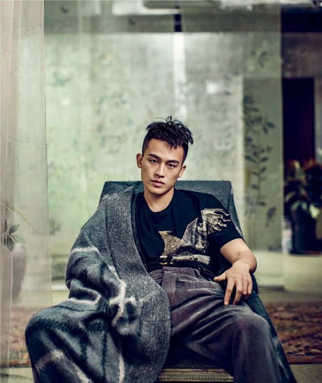 Nicholas Tse supported Hai Qing as a god, Liu Weiqiang treated him like ...