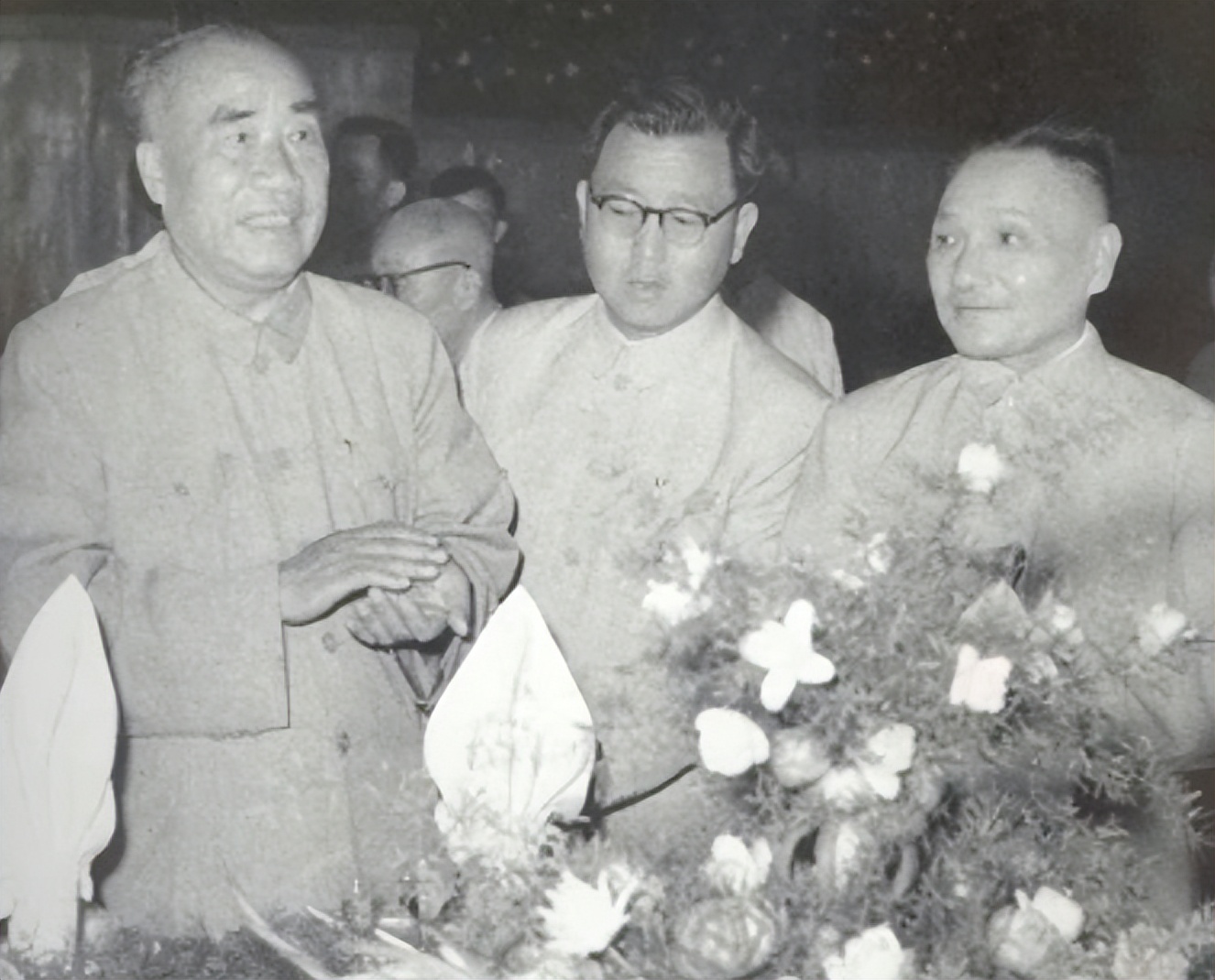 In 1977, Soong Ching Ling received an invitation from Deng Xiaoping for ...