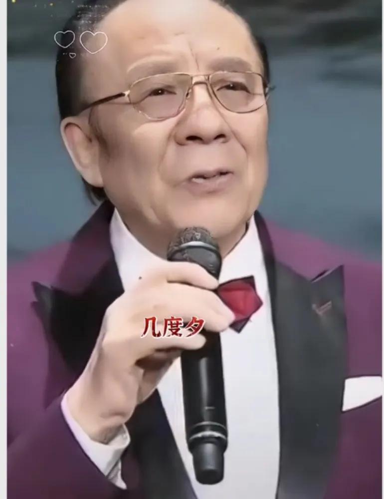In his 70s, Mr. Yang Hongji once again sang the theme song of "Romance ...