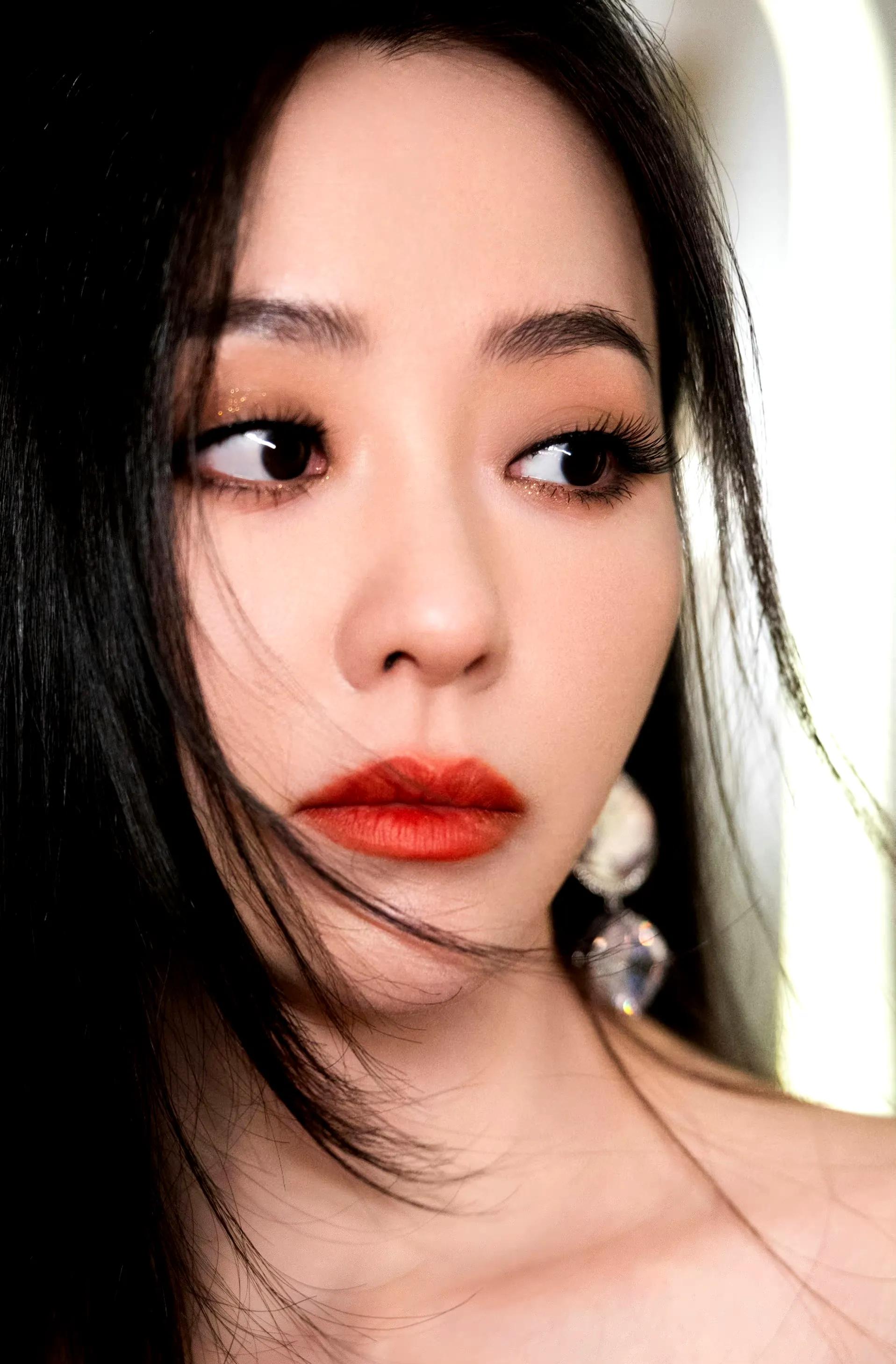 What a great face—Jane Zhang - iNEWS