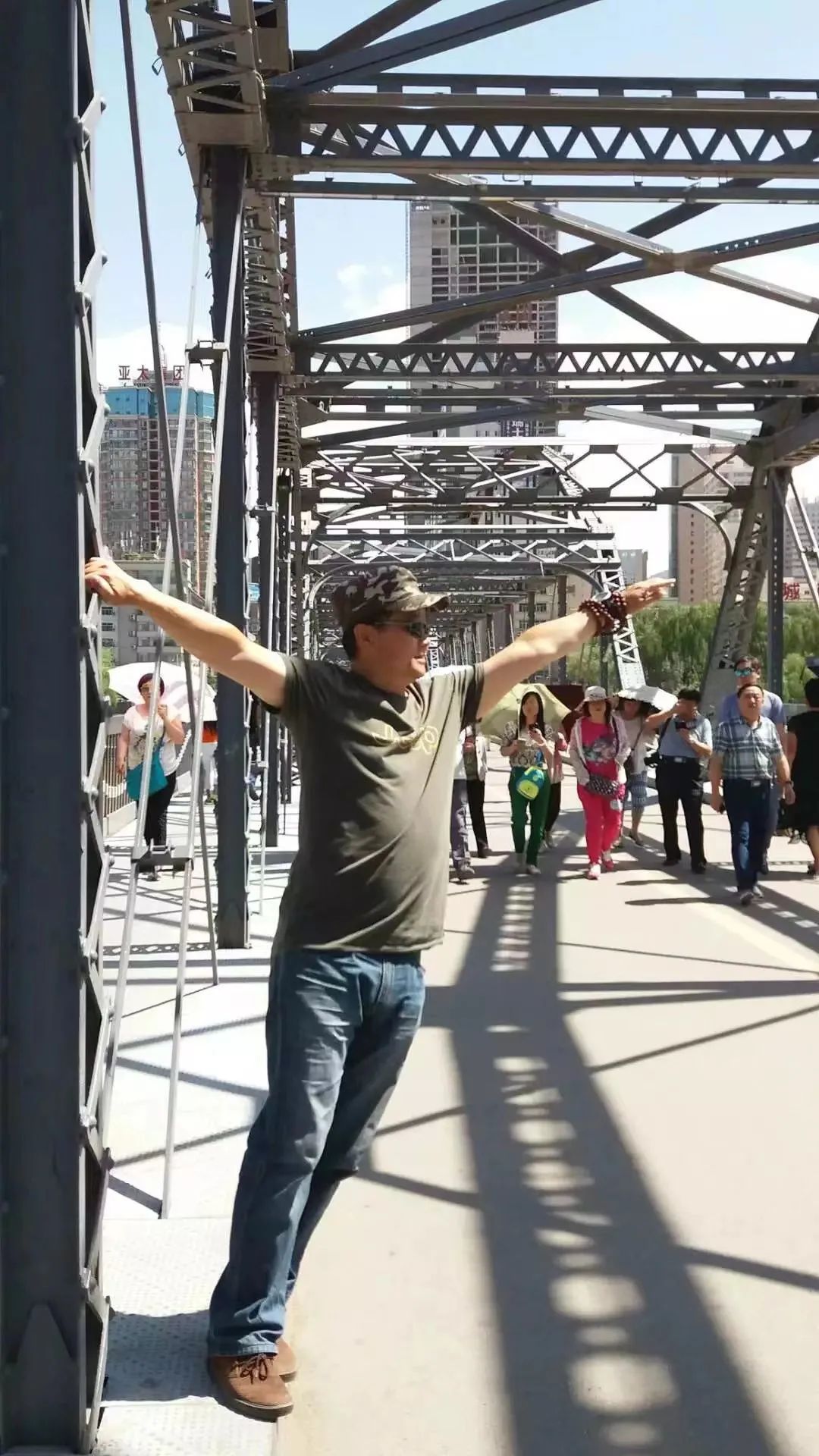 Charming Life (71) Li Hongying: Reading is Play, First Base a Day - iNEWS