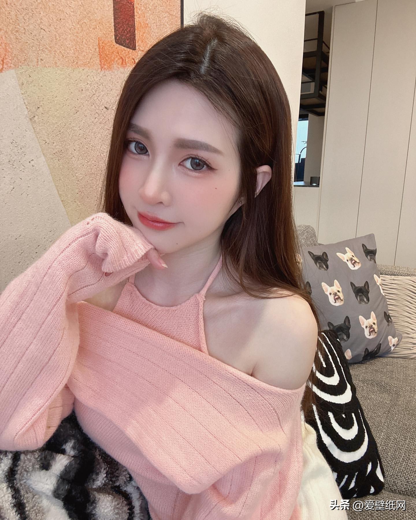 The 368th issue of Baodao's new goddess Xiangjie Luna's fair skin ...