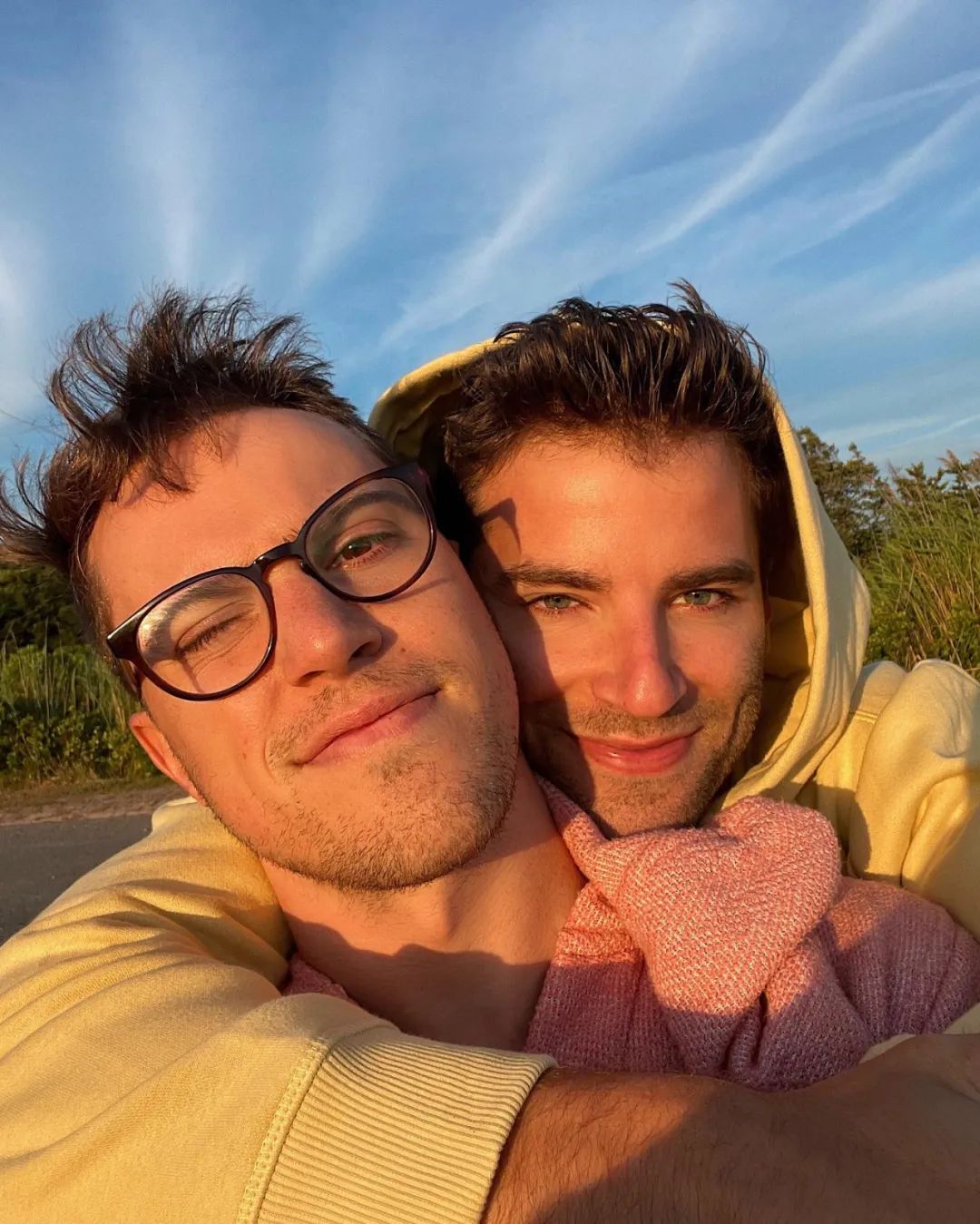 Taylor's love never fades and she and her husband are still in love ...