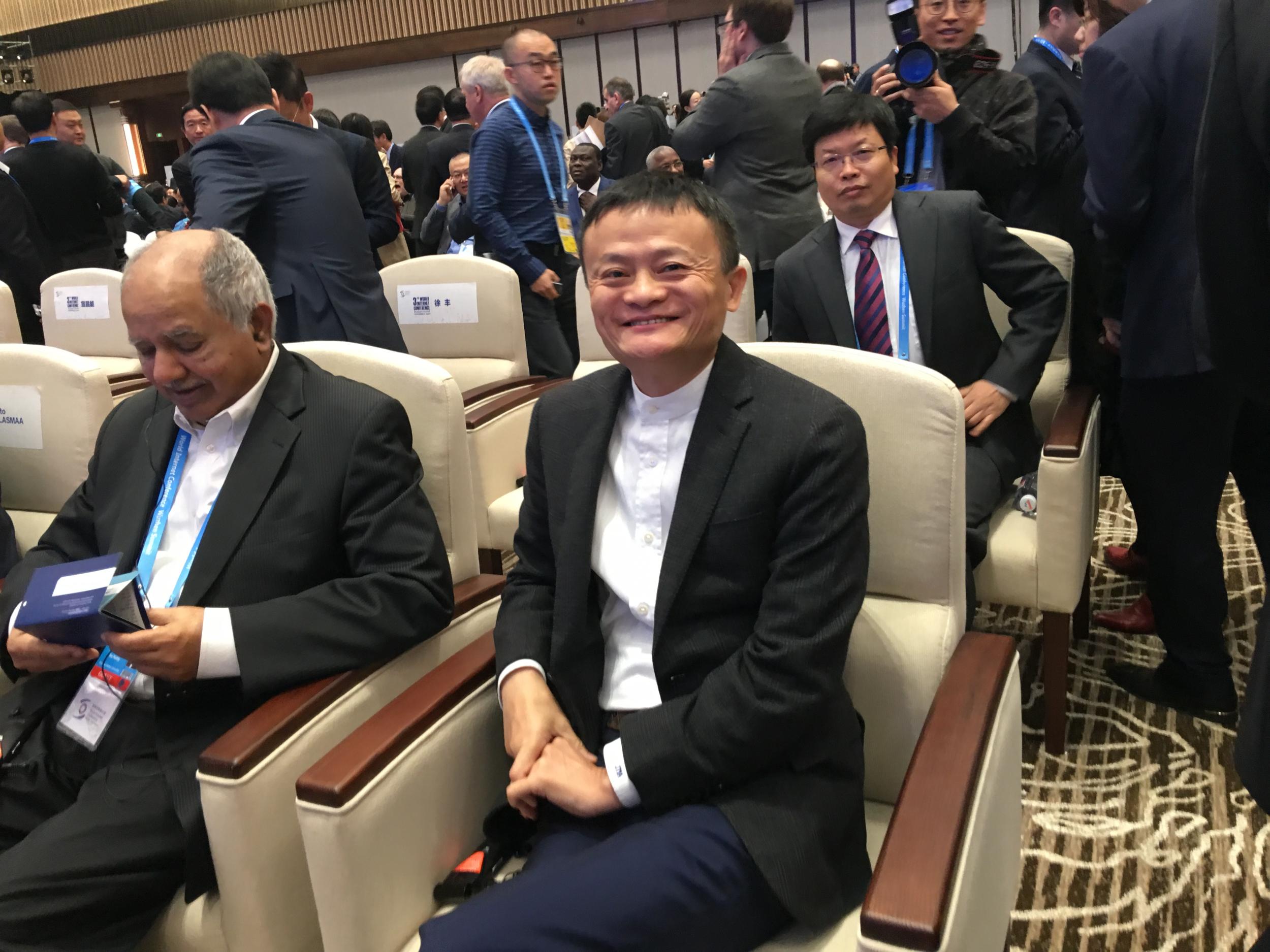 Ma Yun settled in Japan and went to Singapore to establish his ...