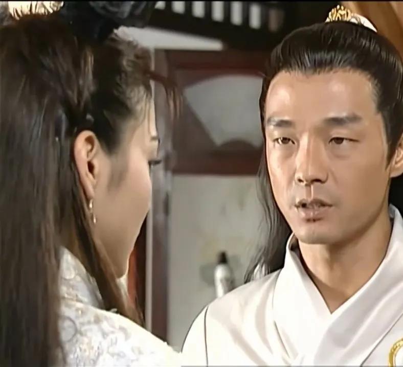 Fengyun's most cowardly and incompetent woman, her body was given to Bu ...