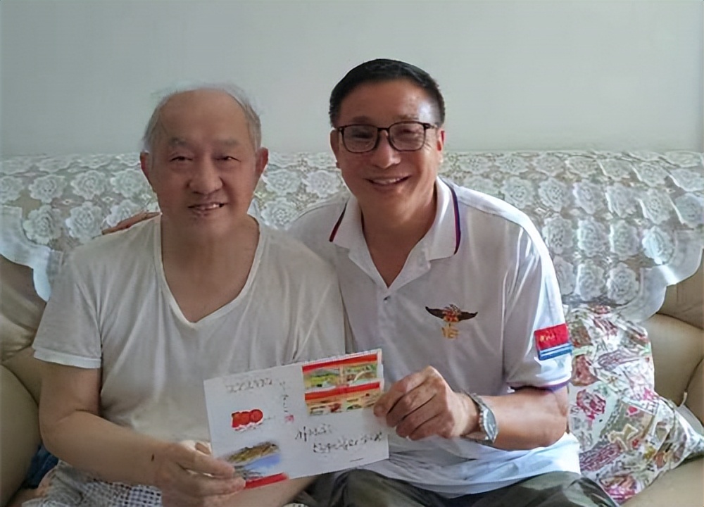 The military king Li Changdong visits Mao Zedong's personal guard Tian ...