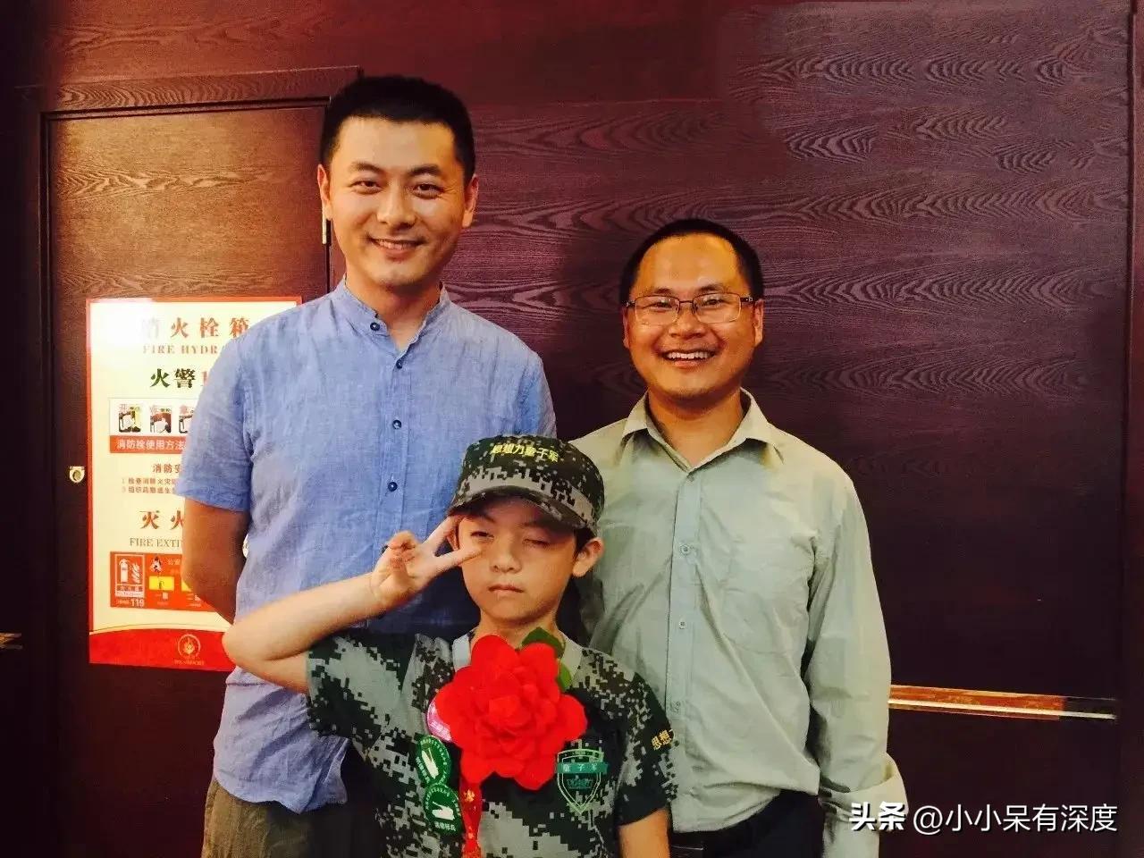 Wang Xiaochuan has a handsome face, but a satellite TV host went live ...